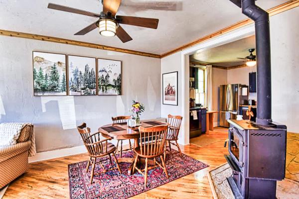 Rustic & Cozy 1br One Block From Main Street - Leadville, CO