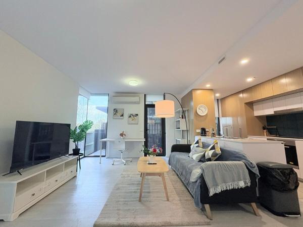 Cozy 2b Apartment In Belconnen Gym Pool - Belconnen