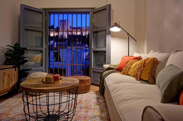 Luxury Alhambra Views Apartment - Granada