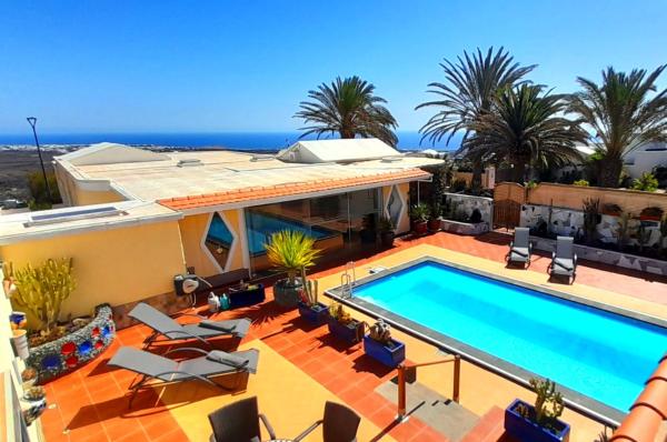 Villa Madora - Private Pool, Amazing Garden, Sea View, Quiet Location - Puerto del Carmen