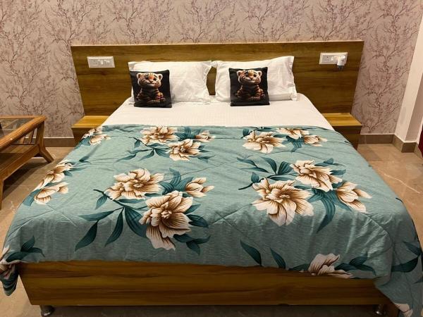 Panaromic View Apartment - Ghaziabad