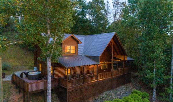 Bear Cove Cabin - Sylva, NC