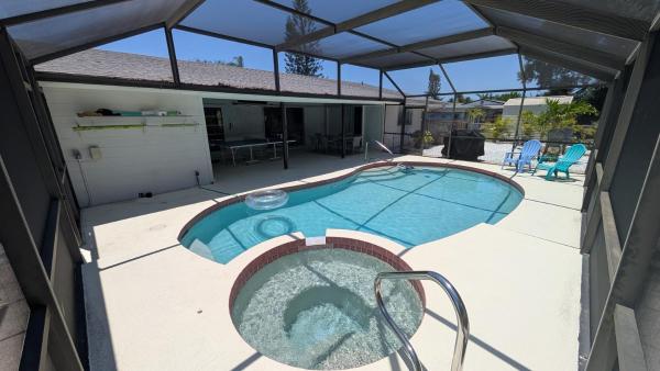 3 Bedroom, 6 Beds, Heated Pool, Spa, Bbq, Fire Pit - Bradenton, FL
