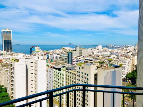 A Pé Para O Mar, Piscina E O Melhor Custo Benefício No Leme - Copacabana