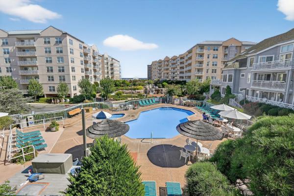 Wildwood Crest Seapointe Village Condo - Cape May, NJ