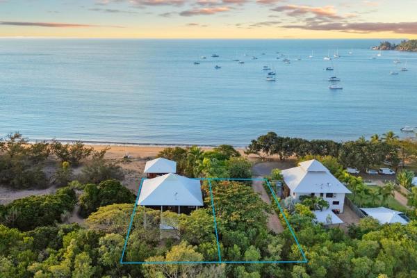 Lotus House - Magnetic Island
