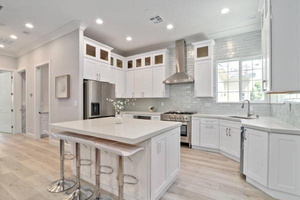 The Ayla Plan: 4br/3.5ba, 2600 Sq Ft, Near Campus - Davis, CA