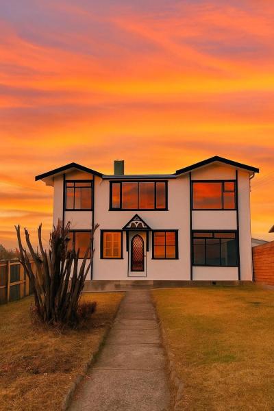 The White House Hostel - Puerto Natales