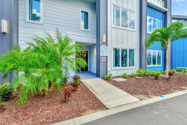 Spacious Modern Condo With Pool Table, Rooftop Terrace & Large Loft. Reunion Resort Water Park Access Near Disney At Spectrum Resort Orlando By Rentyl - B18 #229 - United States