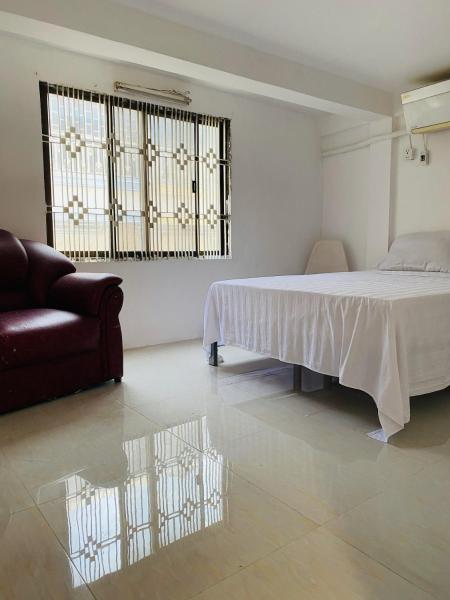 Russian Market Bakery And Guesthouse - プノンペン