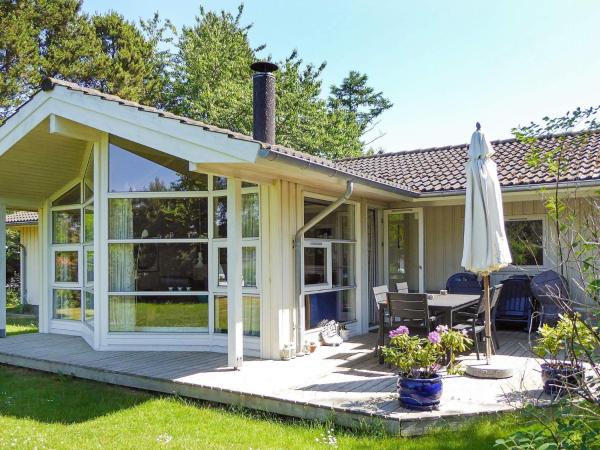 10 Person Holiday Home In Græsted-by Traum - Danemark