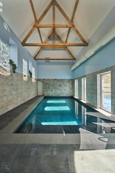 Les Campanes - Gîte Wellness 8 Pers Avec Piscine Intérieure & Sauna - Proche Mons - Maubeuge