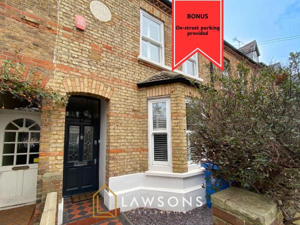 Large 4br Home, 2 Baths, Castle Views - Slough