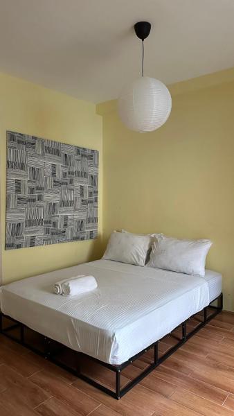 Centrally Located Affordable Apartment With Kitchen - Malay