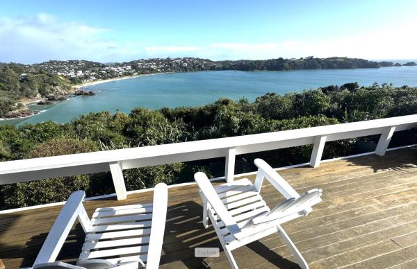 Gorgeous Beach House On Oneroa Bay - Waiheke Island