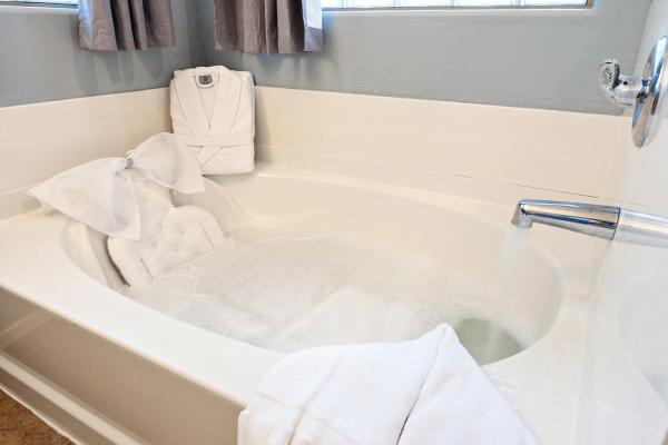 Chill & Thrill | Pool, Hot Tub • Family Game Villa - Casa Grande, AZ