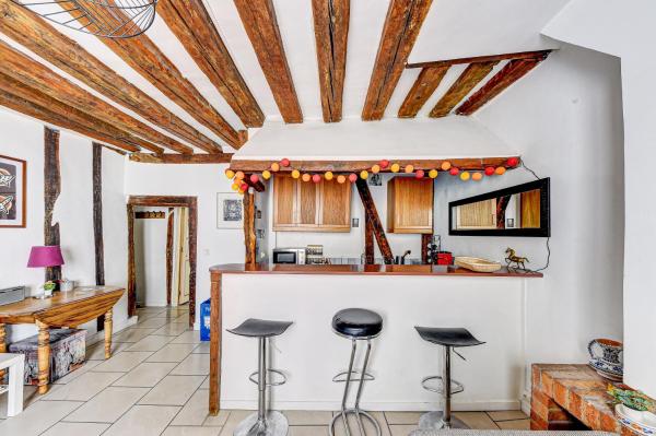 Charming, Atypical And Central - París