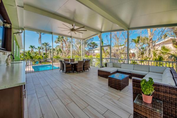 275 Ohio - Fort Myers Beach, FL