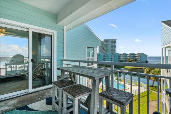 Baywatch Unit G9 - Pensacola Beach, FL