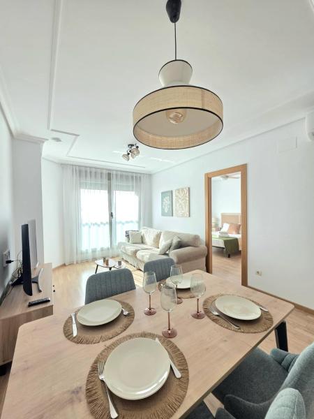 Precioso Apartamento Con 2 Habitaciones, Aire Acondicionado Y Garaje - Albacete