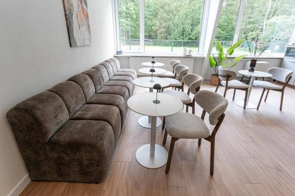 Nature Lodge Tilburg, 16 Beds - Goirle