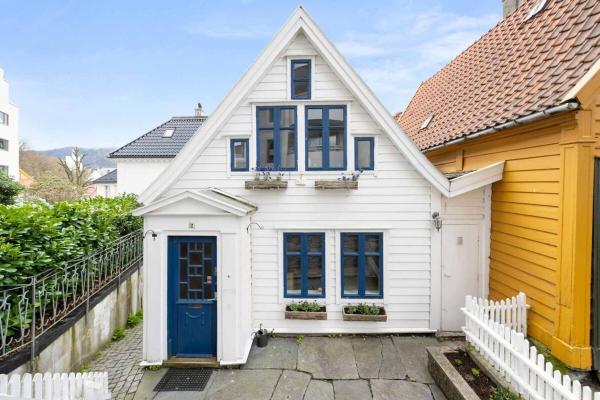 Historic Bergen House In The Middle Of The City Center - Bergen