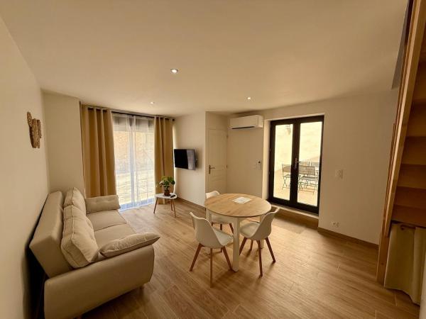 Le Patio, 10 Minutes From Béziers And 20 Minutes From Pézenas - Hérault