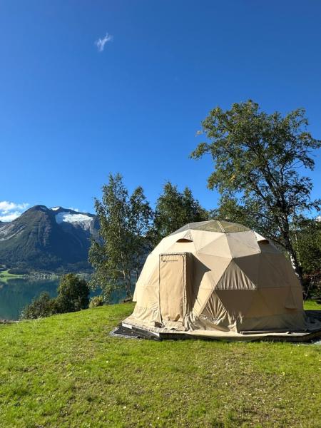 Vollsnes Glamping - Møre og Romsdal