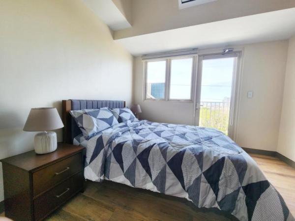 Modern 1 Br In Park Mckinley West With Breathtaking View Fast Internet - Taguig