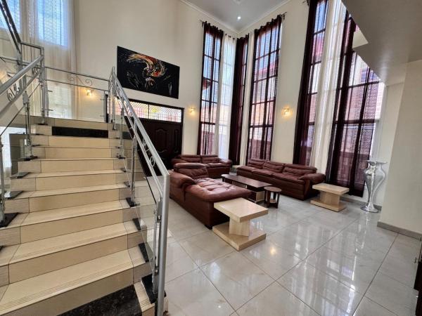 Family Corner Suite By Iwacu Stays - Kigali