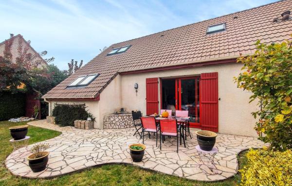 Stunning Home In Teteghem With Wifi - Dunkerque