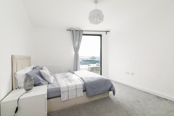 2 Bedroom Apartment Near City Airport - Brisbane Road