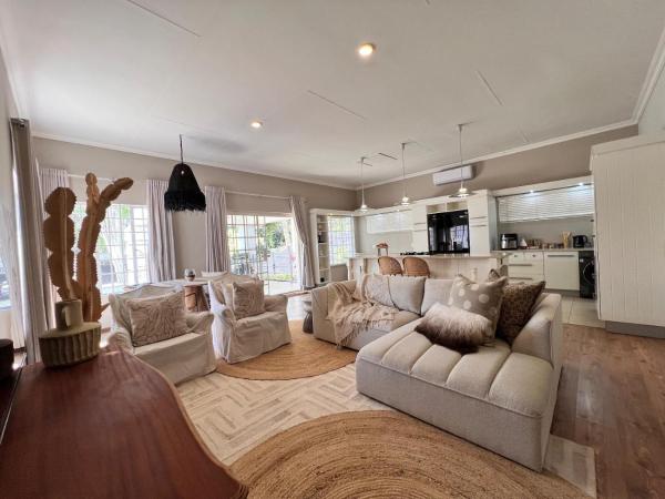 Whispering Thorns Off-site Apartment - White River