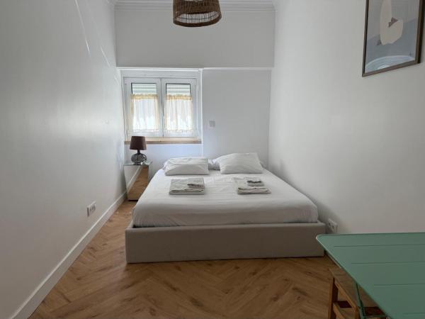 Compact Apartment - Areeiro