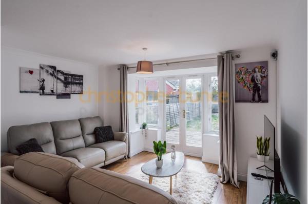 3bd Home Near Red Bull Racing, Vw Centre, Zoho - Milton Keynes