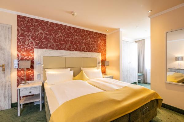 Schloß-hotel Petry - Münstermaifeld