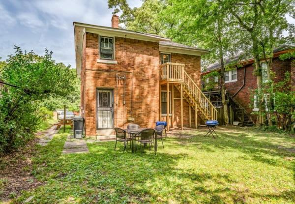 Rozelle Roost Downstairs - Memphis, TN