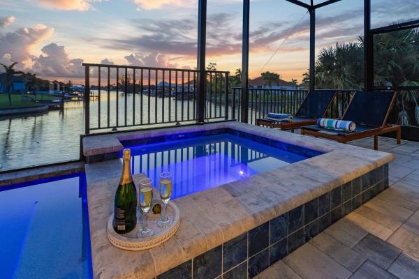 Dive Into Fun & Relaxation At Waterfront Paradise - Sunset Haven - Burnt Store Marina