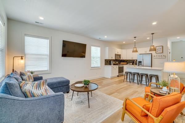 2 Mi To Ut Modern Retreat With Covered Porch - 녹스빌