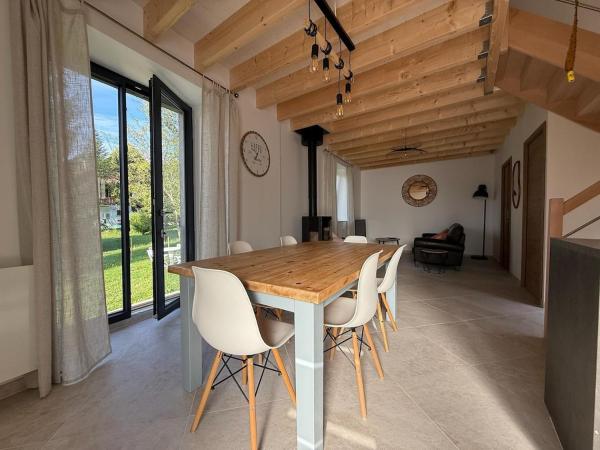 Charmante Maison Rénovée Avec Terrasse Et Jardin - Clairvaux-les-Lacs