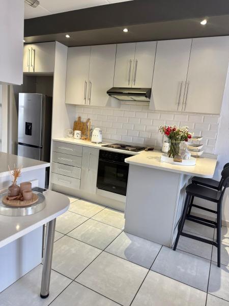 Micasa Su Casa - Edenvale