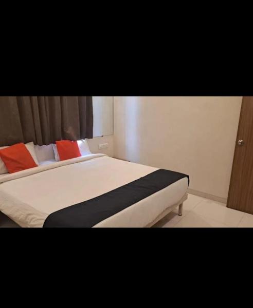 Hoteltrimurti Lodging - Pune