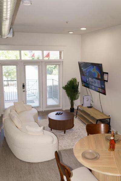 Midtown! Close To Convention Center & Stadiums - Fourth Ward - Houston