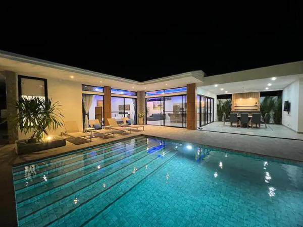 Joy Villa - Luxury 4 Bedroom Villa - Karon Beach