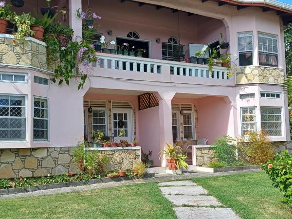 Peachbloom Terrace Inn - Granada