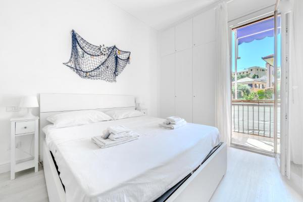 Beach 5 Minutes Away - Comfort Free Wifi & Ac - Arenzano