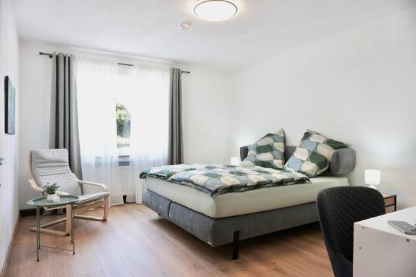 Neu I 2 Schlafzimmer Für Bis Zu 8 Gäste Mit Schönem Balkon Und Privatem Stellplatz Unmittelbar An Der Mosel - Koblenz