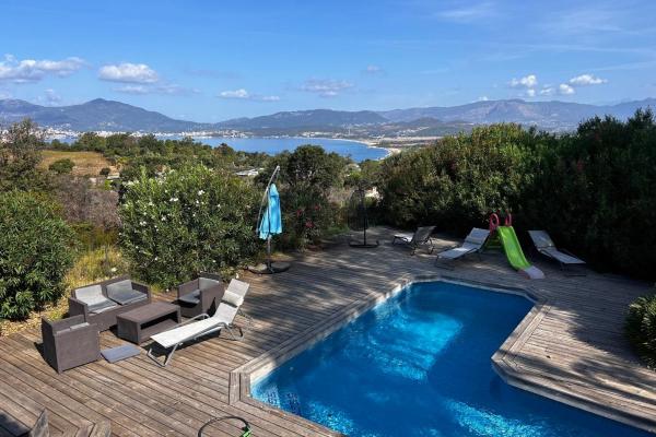 Spacious Villa Near The Airport Of Ajaccio - Ajaccio