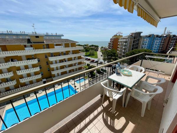 Bright Apartment With Shared Pool - Caorle