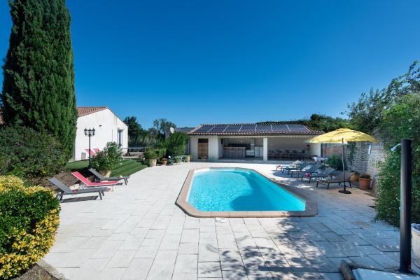 Villa L'estel En Campagne Avec Piscine Privée Proche Arles Et Avignon - Beaucaire